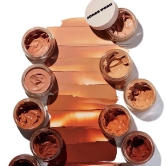 Jones Road | Makeup | 4 Jones Road Wtf Foundation Or Tint Moisturizer ...